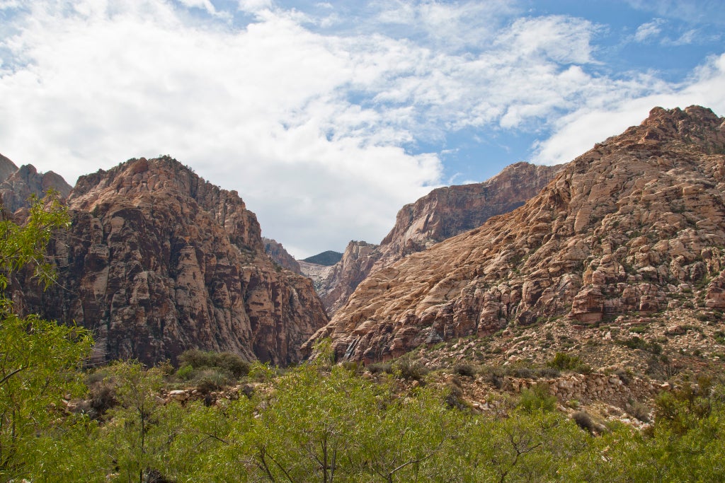 The Best Day Hikes in America: Ice Box Canyon - Backpacker